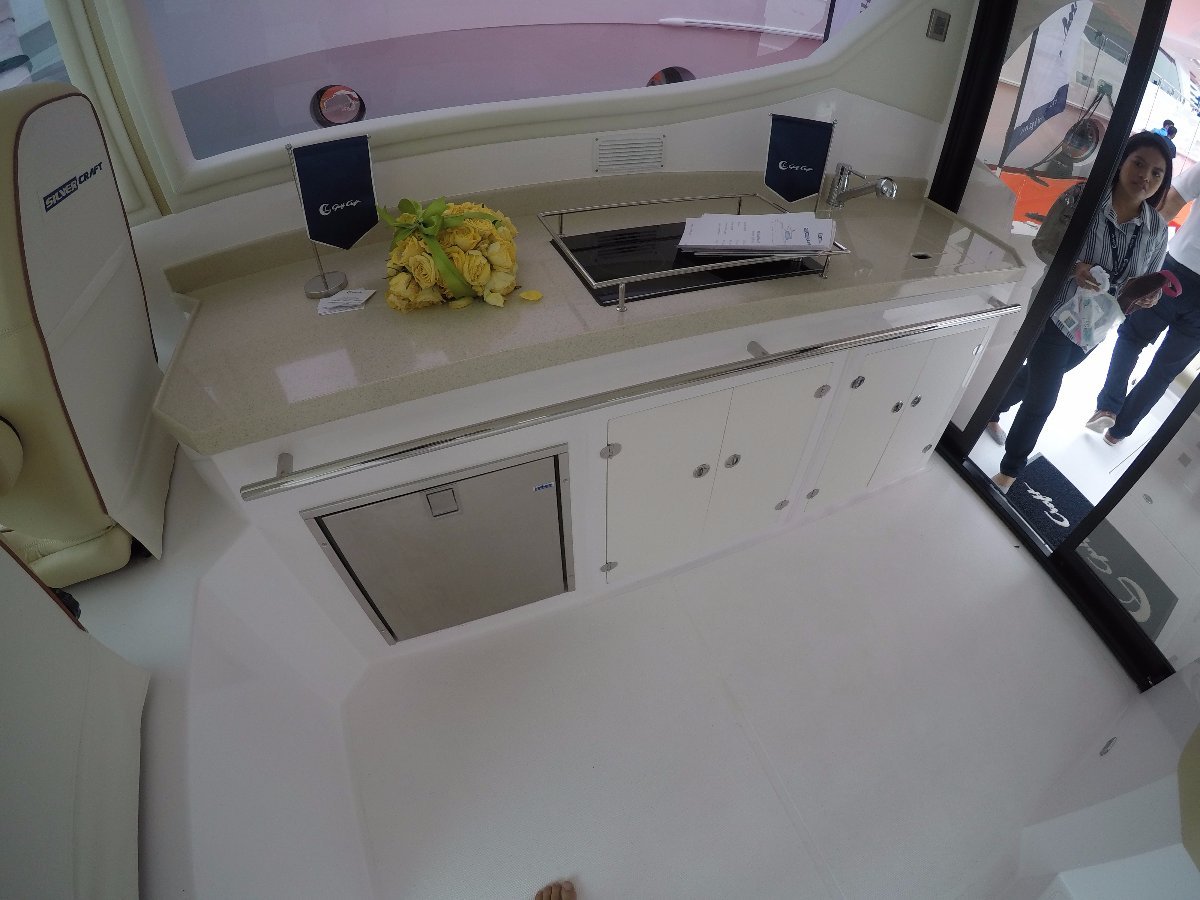 2017 Silvercraft 48 Ht | Boat Research | Boats Online