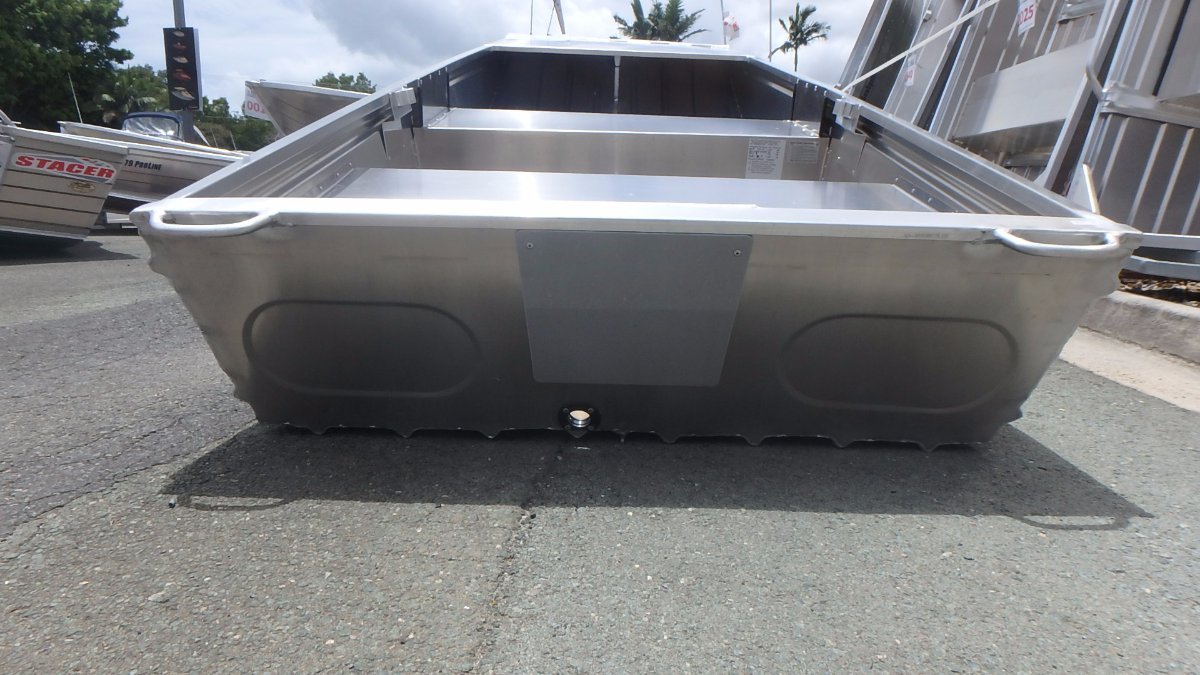 2017 Stacer 300 Skimma | Boat Research | Yachthub