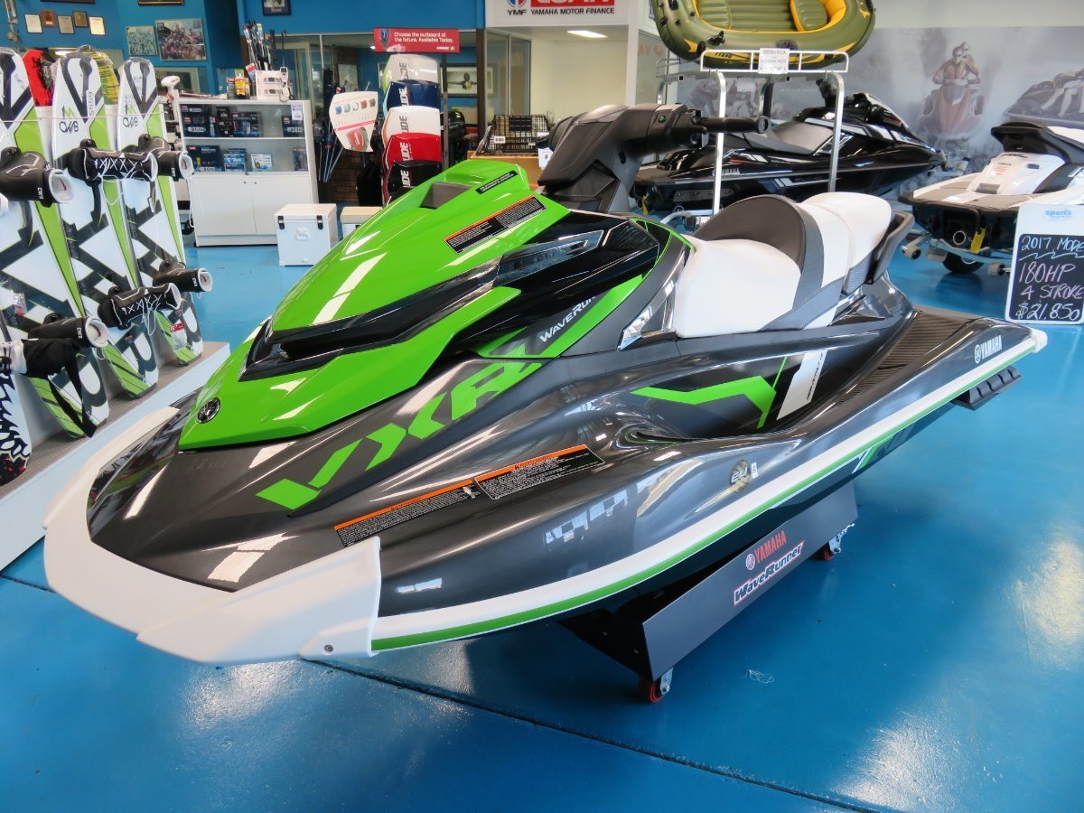 2017 Yamaha Waverunner Vxr | Boat Research | Yachthub