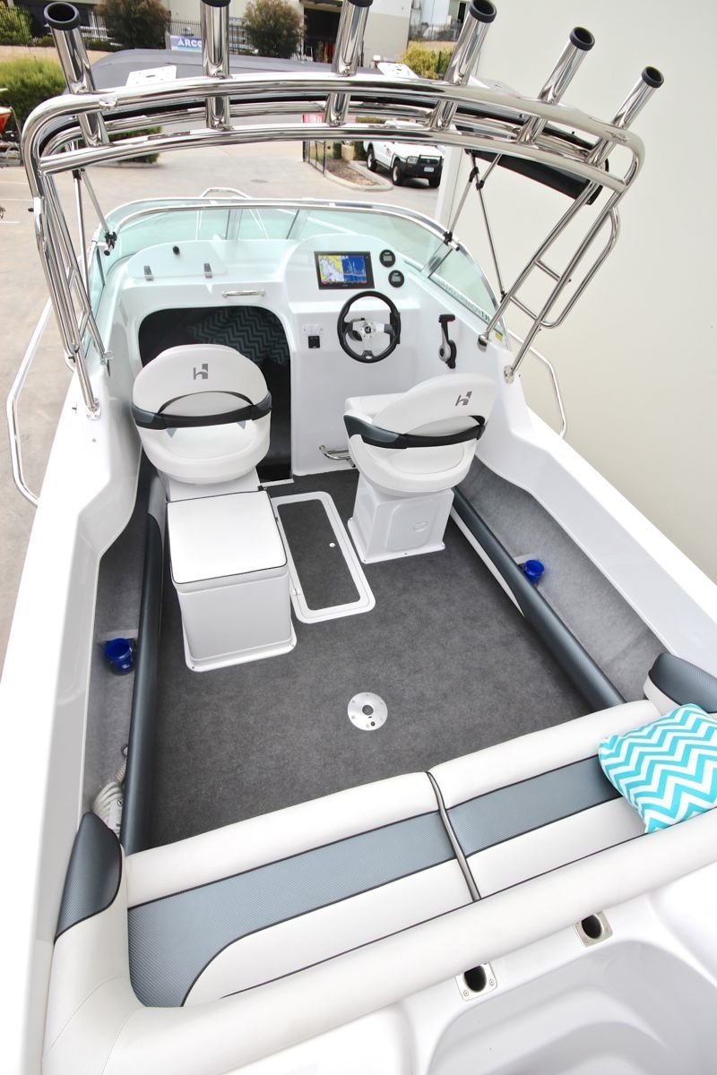 2016 Haines Hunter 595 Cruiser | Boat Research | Yachthub