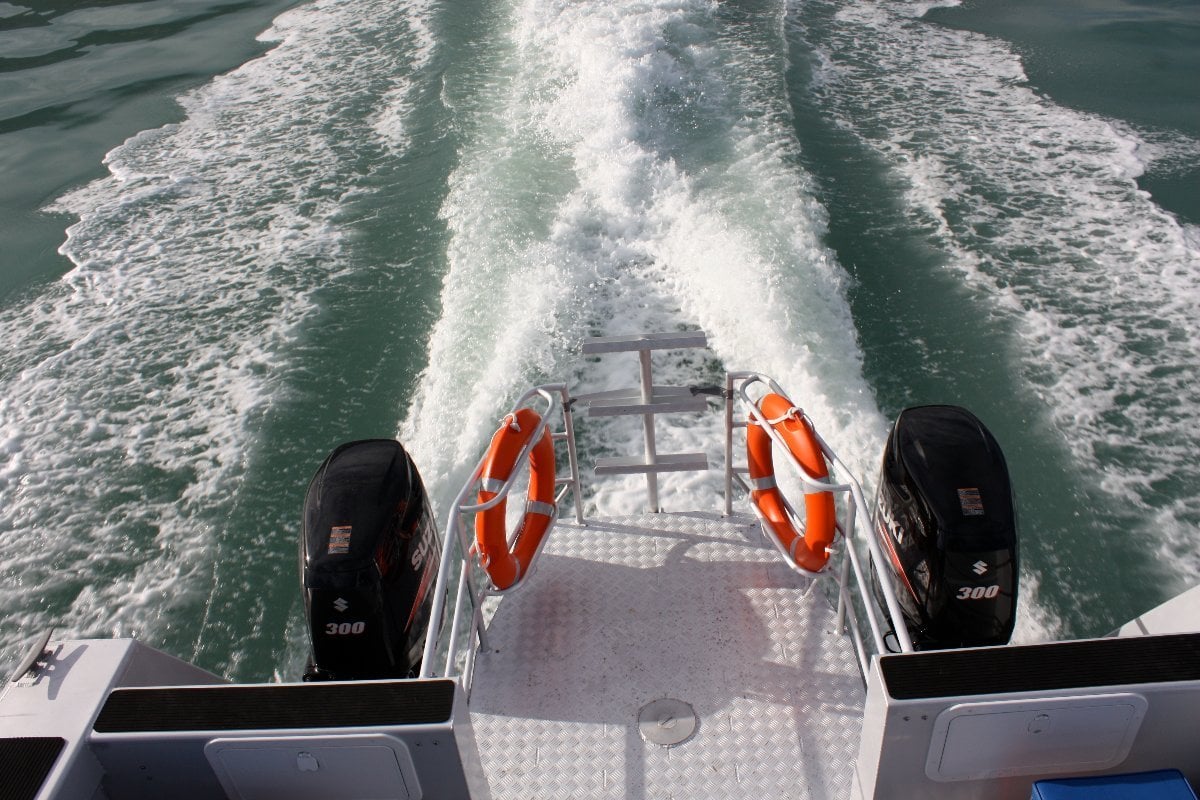 2016 Icon R372 | Boat Research | Boats Online