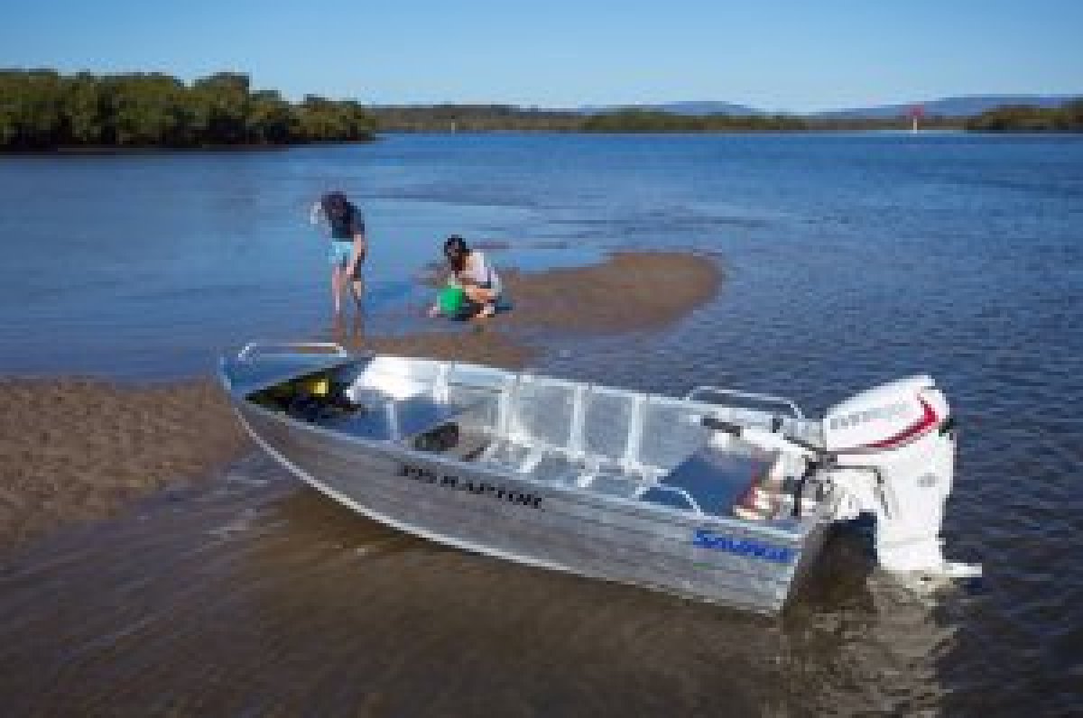 2016 Savage 425 Raptor | Boat Research | BoatsOnline