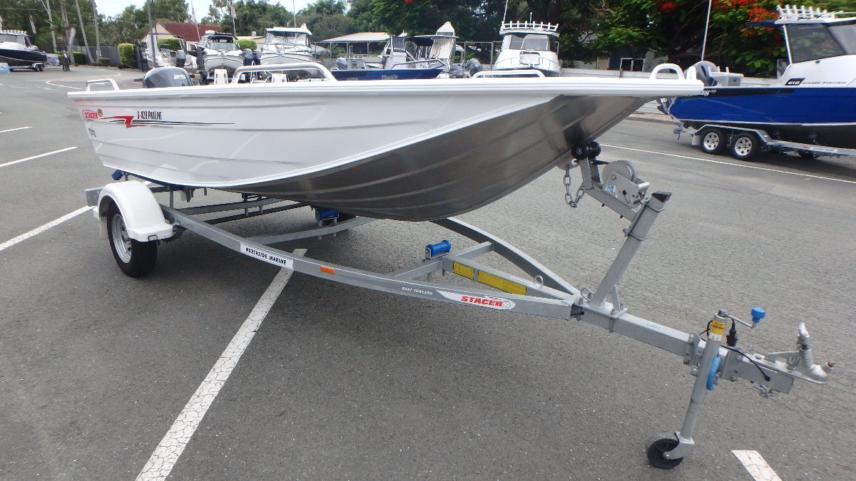 2016 Stacer 429 Proline | Boat Research | BoatsOnline
