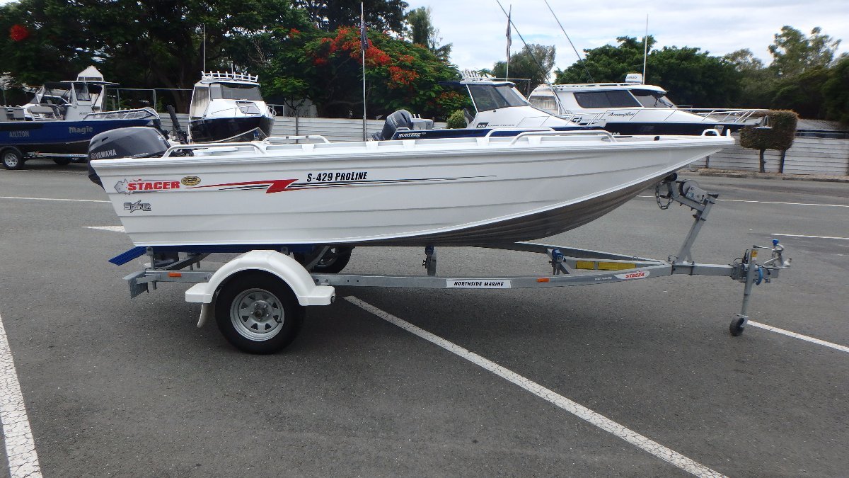 2016 Stacer 429 Proline | Boat Research | BoatsOnline