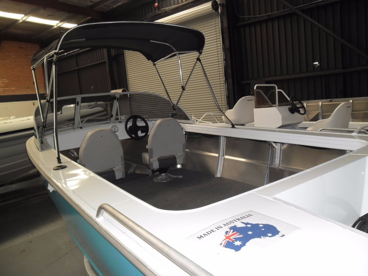 2015 Bluefin 4.80 Blaze Bluefin | Boat Research | Boats Online