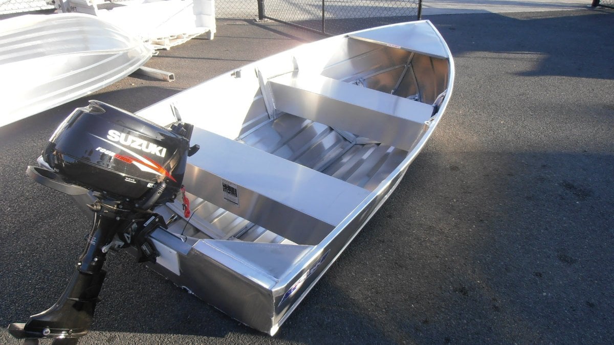 2015 Stessl Travel Bug | Boat Research | Boats Online