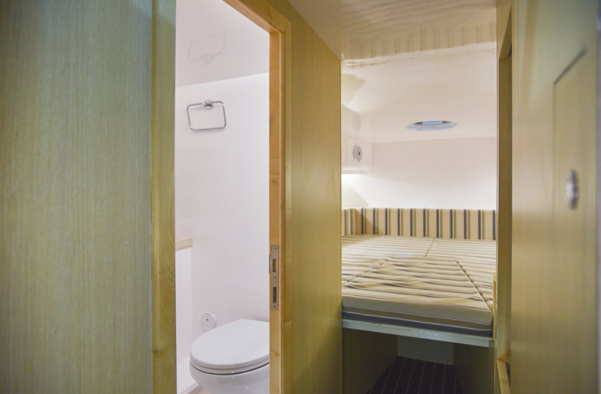 2017 Silvercraft 36 Cabin | Boat Research | Yachthub