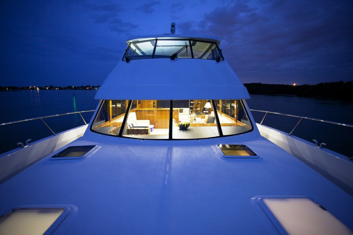 2016 Maritimo M70 Cruising Motoryacht | Boat Research | Yachthub