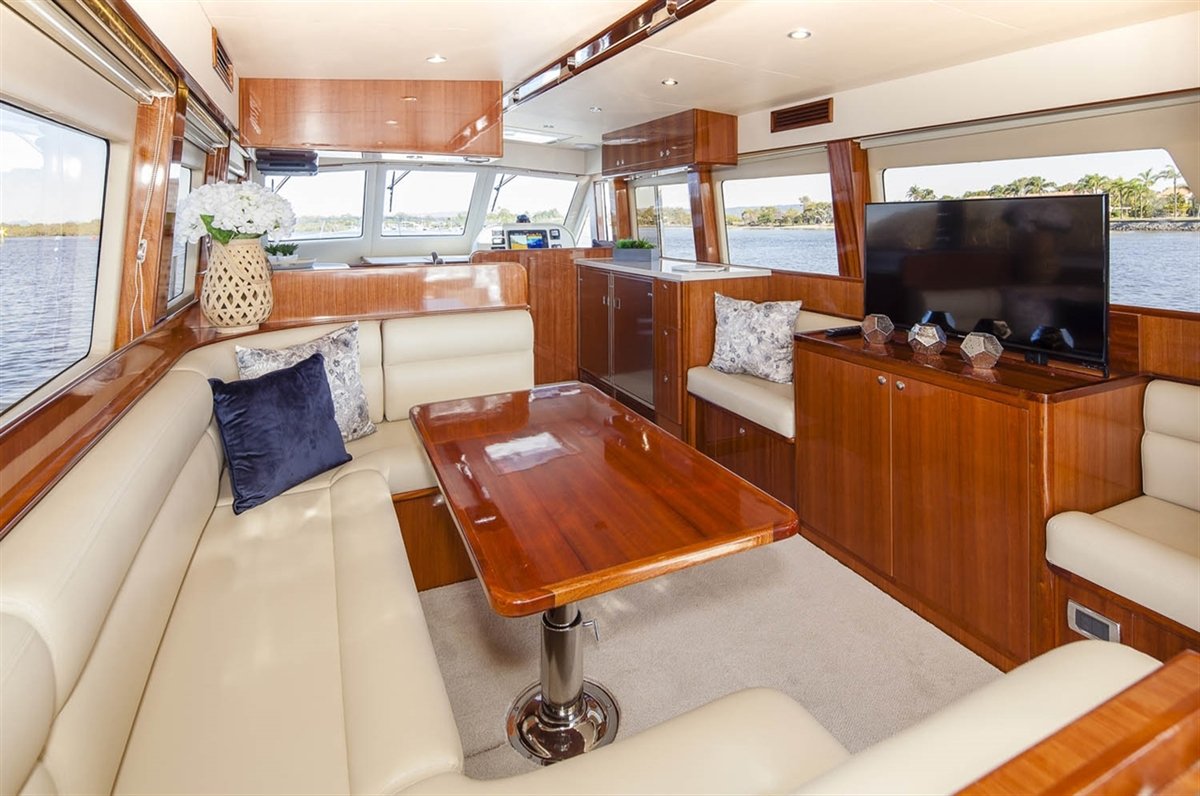 2018 Alaska 49 Sedan | Boat Research | Yachthub