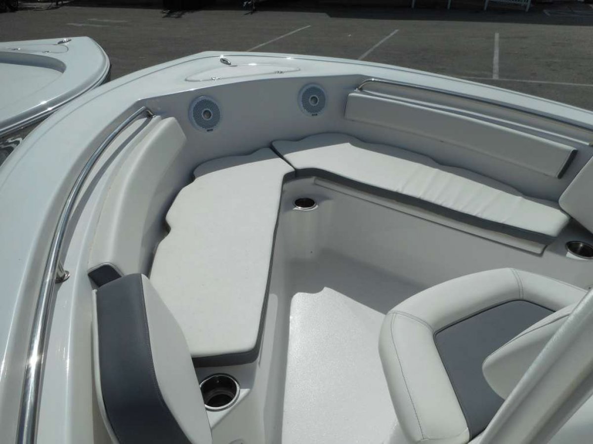 2017 Tidewater 210cc | Boat Research | Yachthub