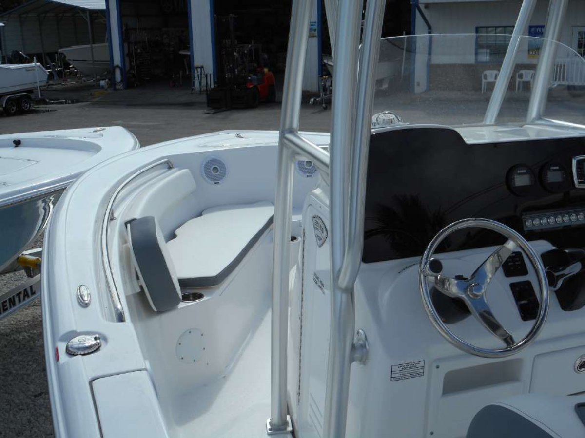 2017 Tidewater 210cc | Boat Research | Yachthub