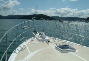 2017 Integrity 426 Europa Sedan | Boat Research | Boats Online