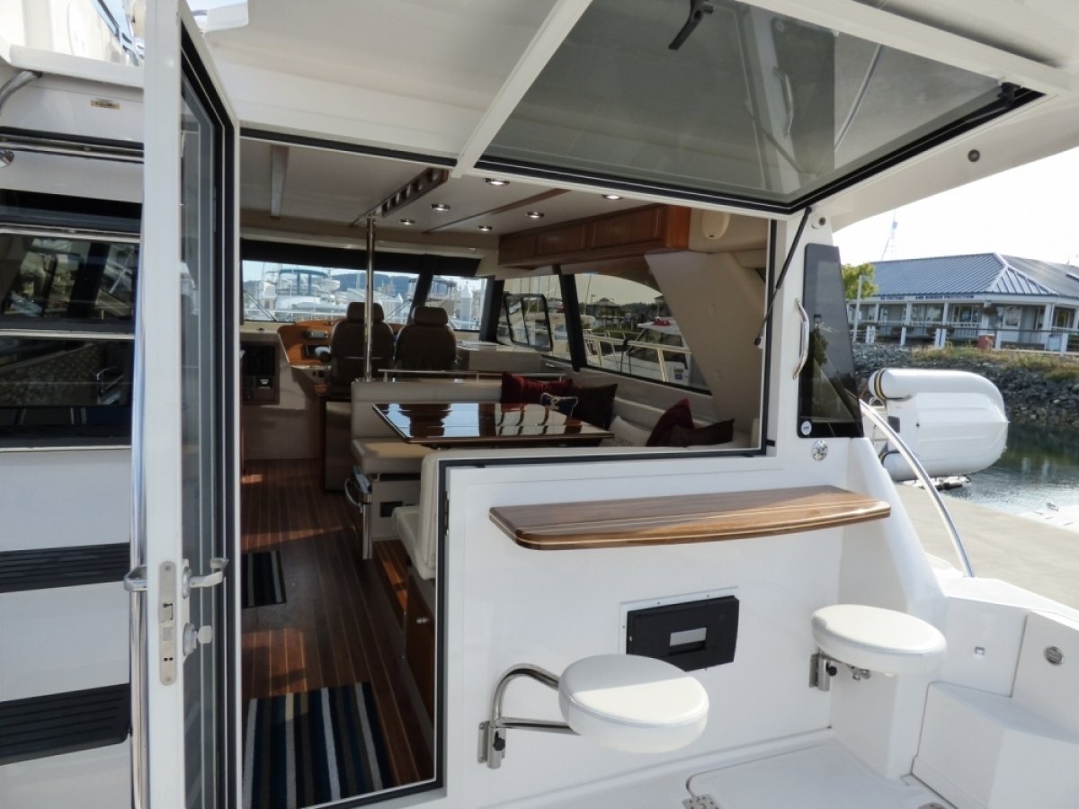 2017 Aspen Power Catamaran C120 | Boat Research | BoatsOnline