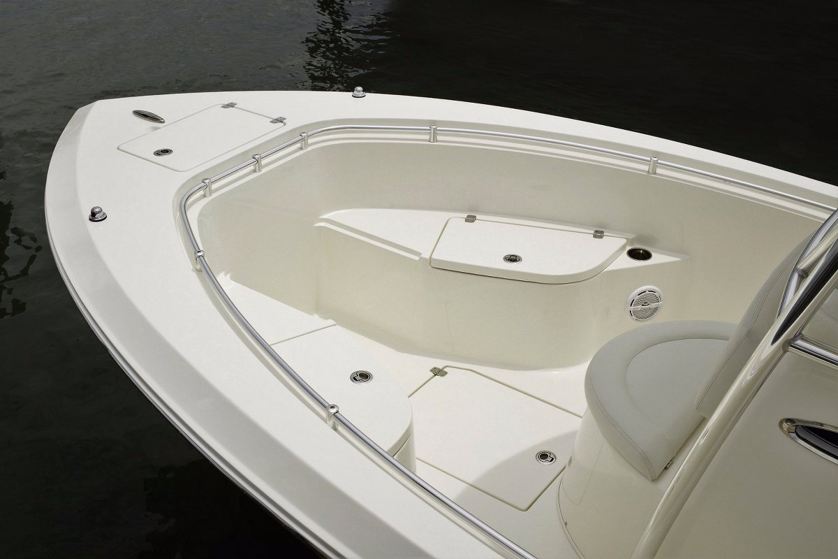 2017 Cobia 237 Centre Console | Boat Research | Yachthub