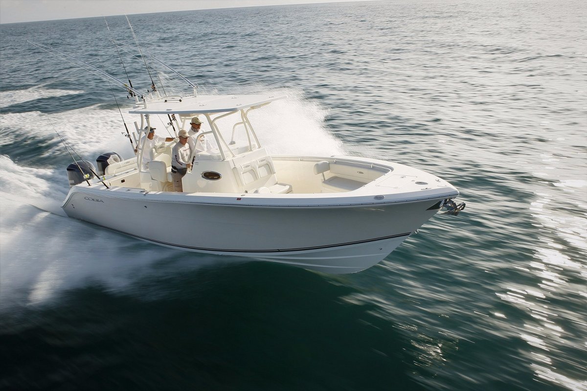 2017 Cobia 296 Centre Console | Boat Research | Boats Online