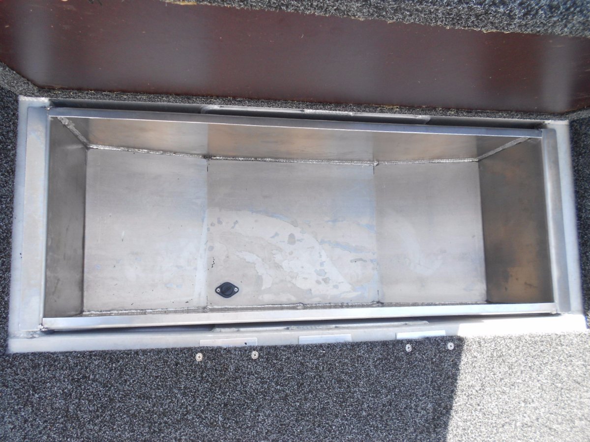 2017 Formosa Sea Rod 580 | Boat Research | Boats Online