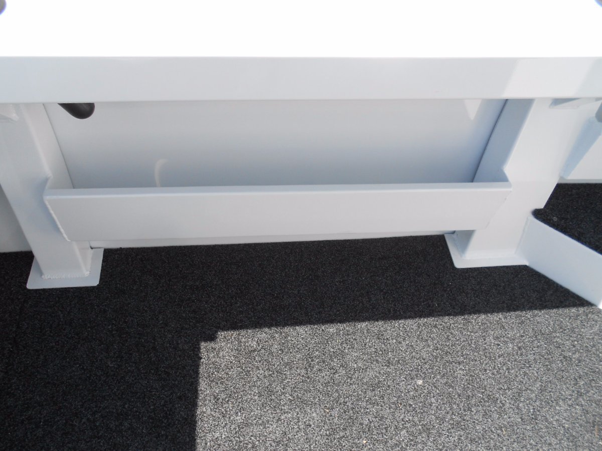 2017 Formosa Sea Rod 580 | Boat Research | Boats Online