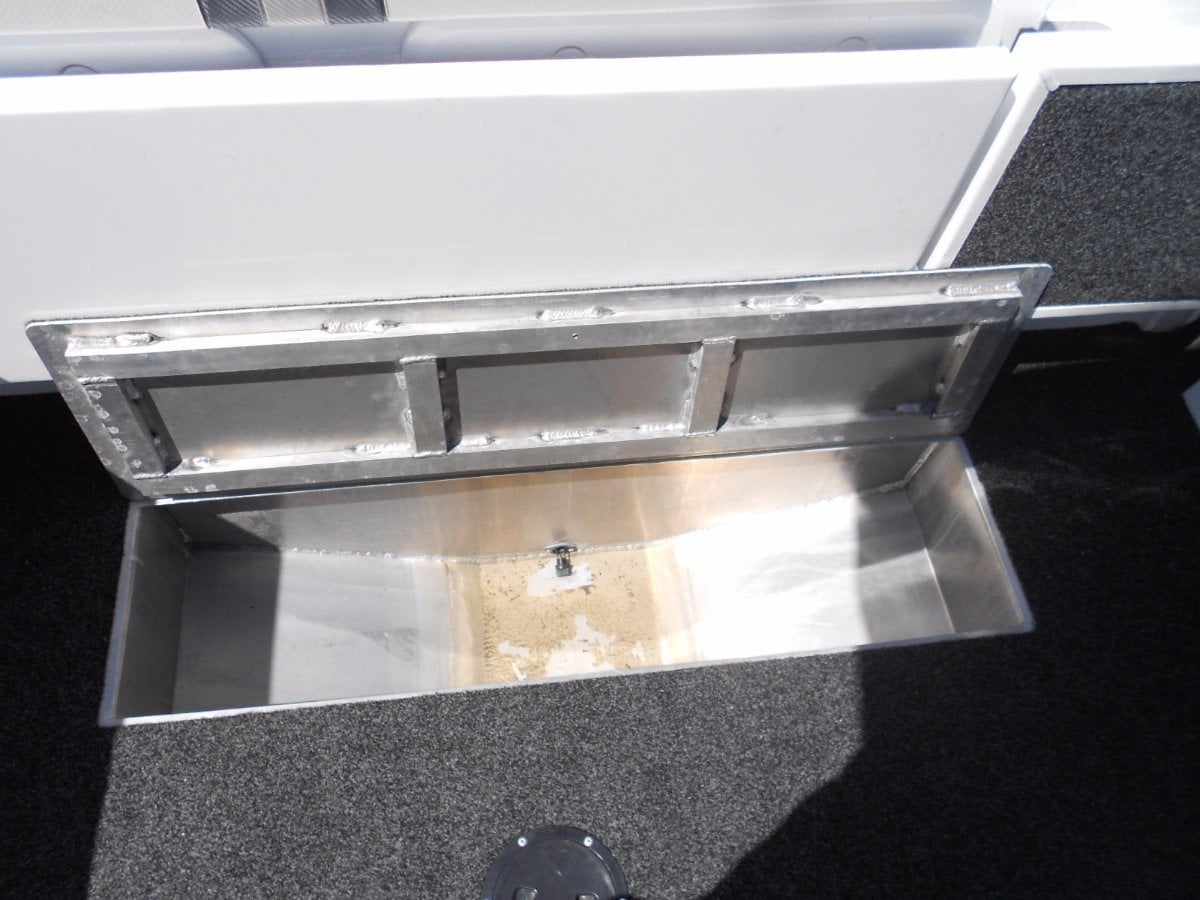 2017 Formosa Sea Rod 620 Centre Cabin | Boat Research | Boats Online