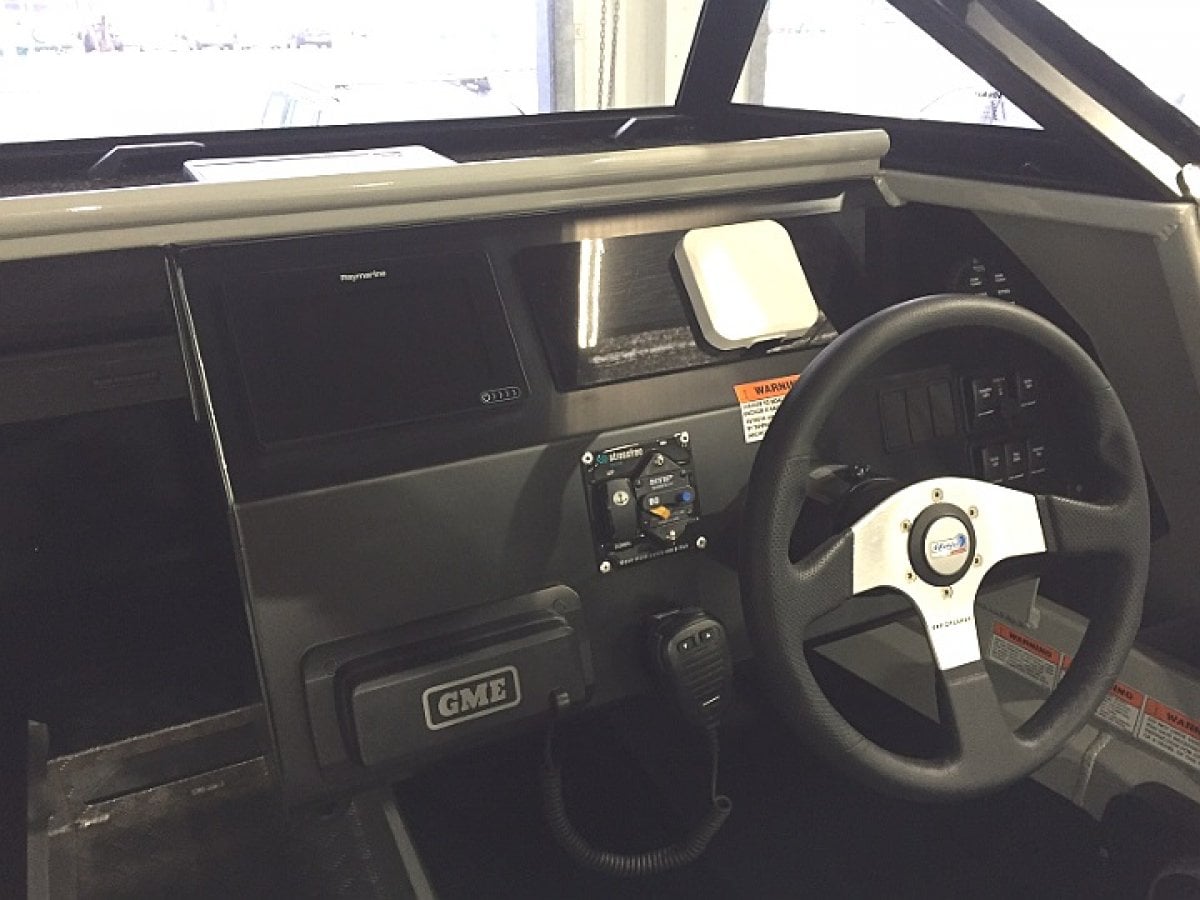 2017 Bar Crusher 670ht Exocet | Boat Research | Yachthub