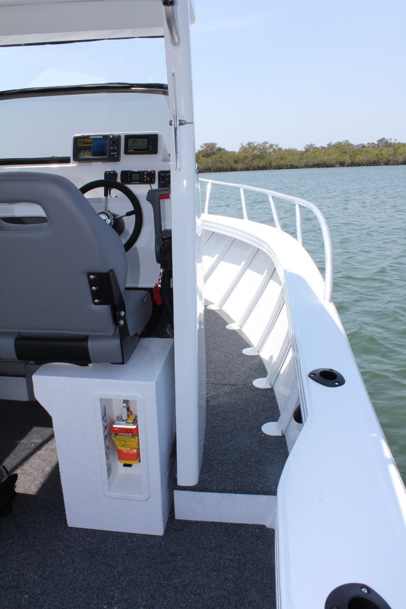 2017 Stessl 610 Magnum | Boat Research | Boats Online