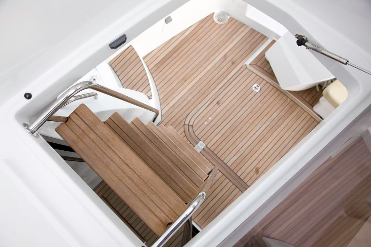 2018 Beneteau Antares 36 | Boat Research | BoatsOnline