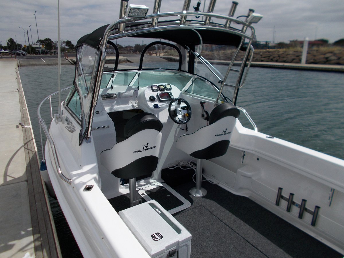 2017 Haines Hunter 565 Offshore | Boat Research | Boats Online