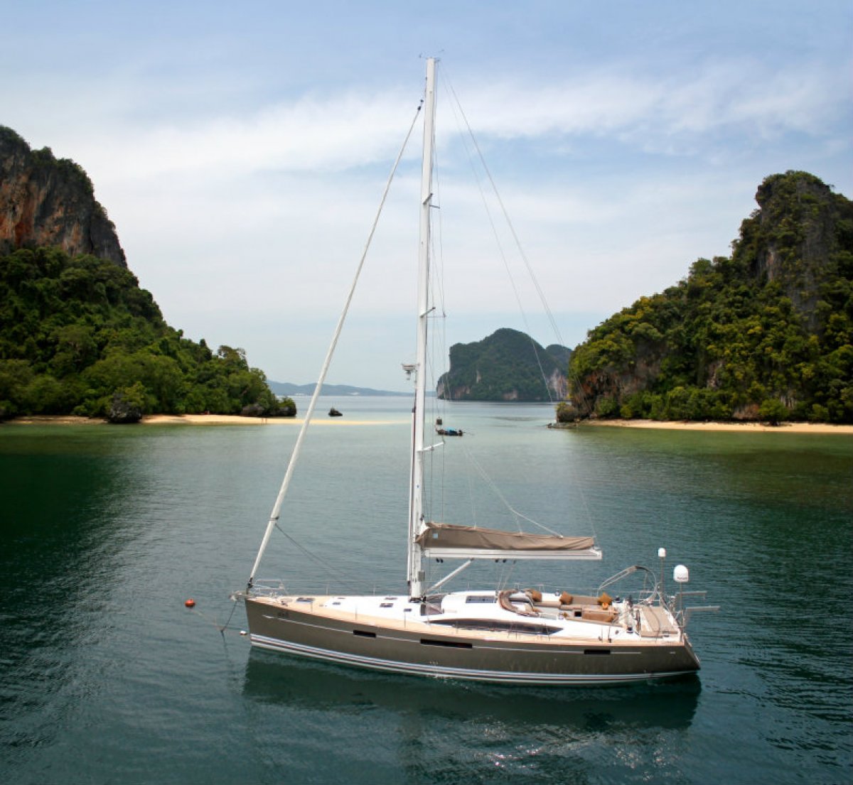 2018 Jeanneau 58 | Boat Research | Boats Online