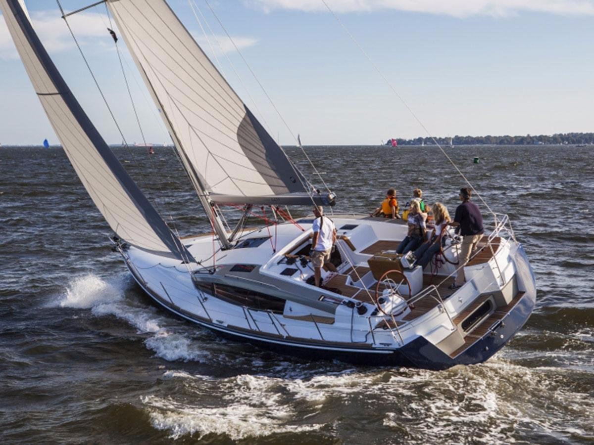 2018 Jeanneau Sun Odyssey 44ds | Boat Research | BoatsOnline