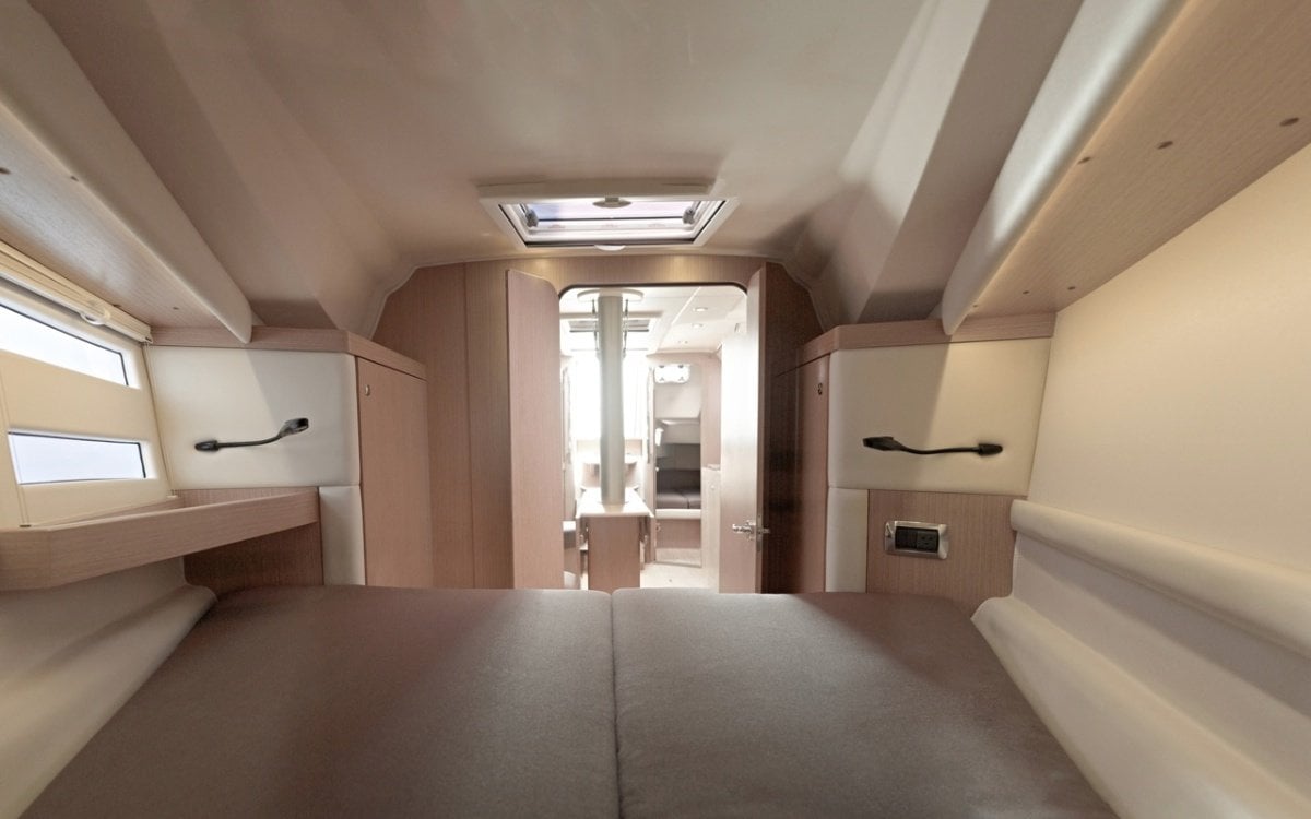 2018 Azuree 33 | Boat Research | Yachthub