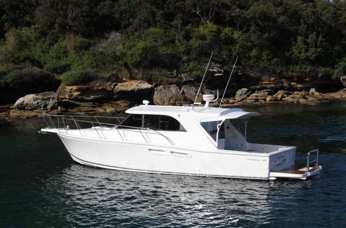 2018 Caribbean 420 Express Cruiser | Boat Research | Yachthub