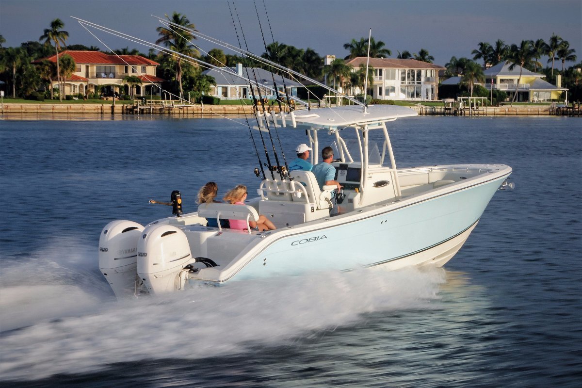 2019 Cobia 277 Centre Console | Boat Research | Yachthub