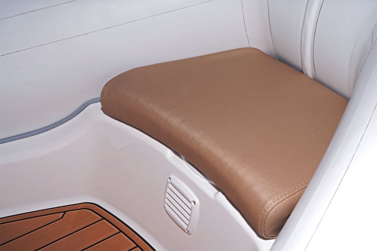 2019 Brig Eagle 340 | Boat Research | Yachthub