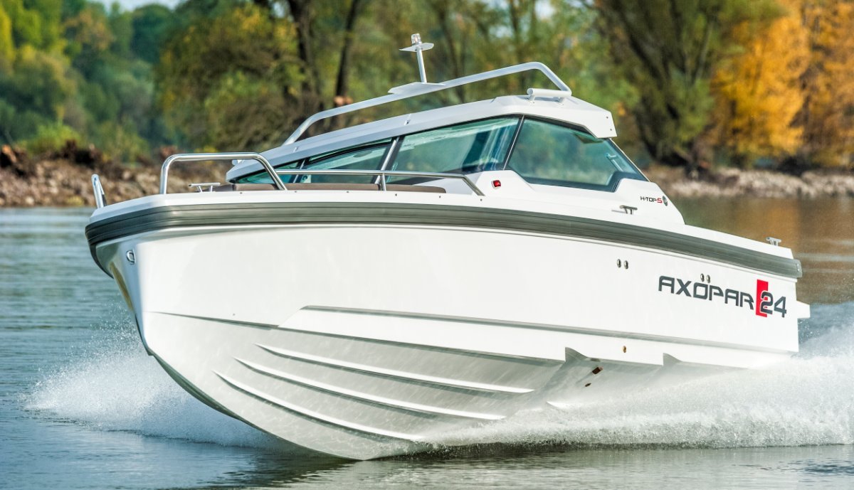 2019 Axopar 24 Hard Top | Boat Research | Yachthub