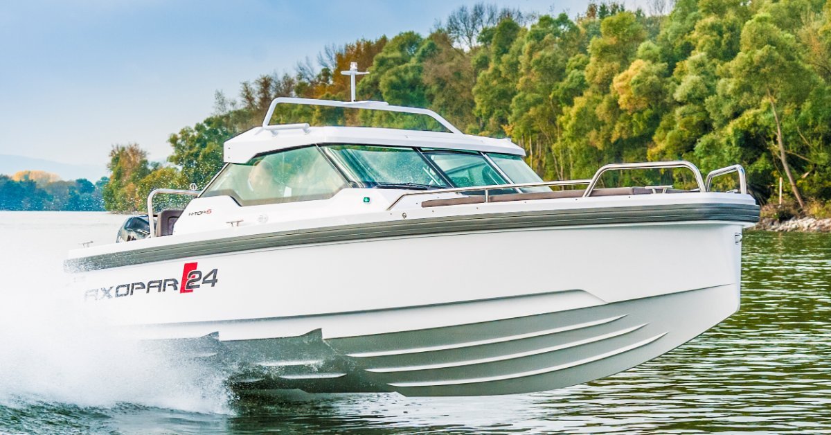 2019 Axopar 24 Hard Top | Boat Research | Yachthub
