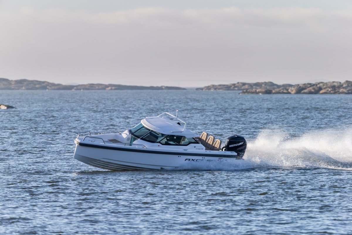 2019 Axopar 24 Hard Top | Boat Research | Boats Online