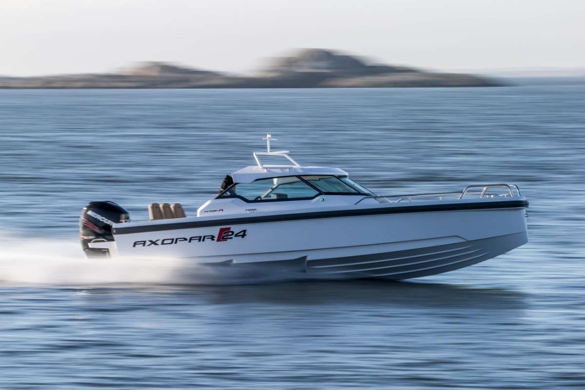 2019 Axopar 24 Hard Top | Boat Research | Yachthub