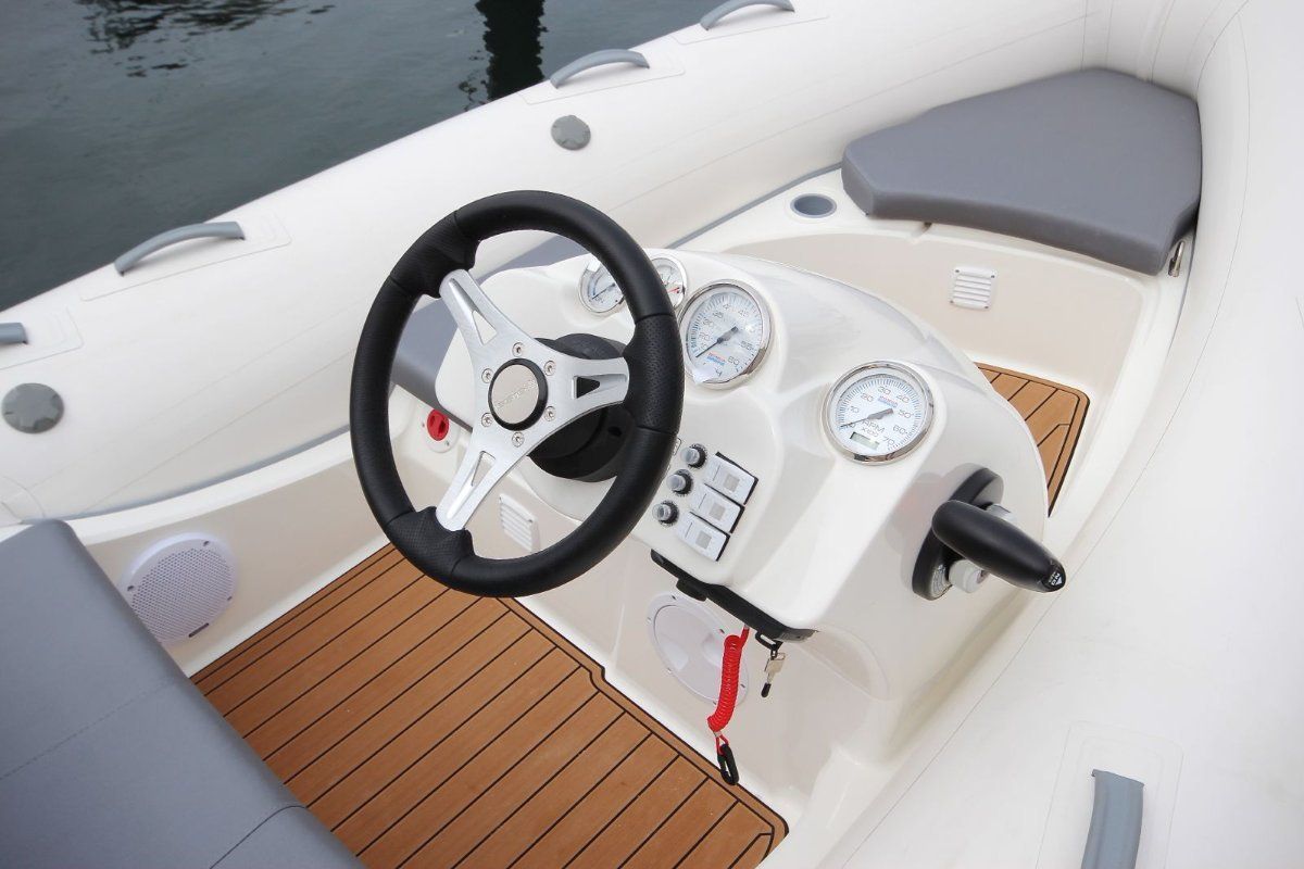2019 Brig Eagle 380 | Boat Research | BoatsOnline