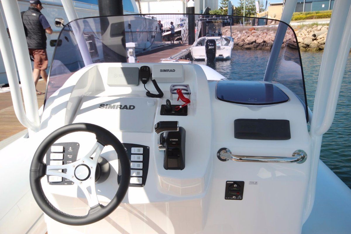 2019 Brig Eagle 780 | Boat Research | Yachthub