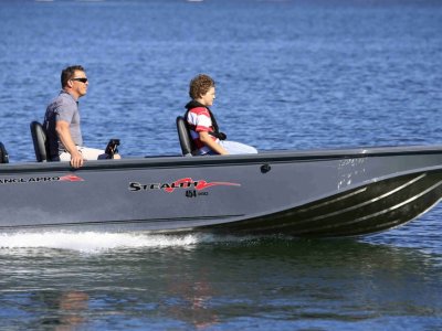 2019 Anglapro Stealth 454 Pro | Boat Research | Boats Online