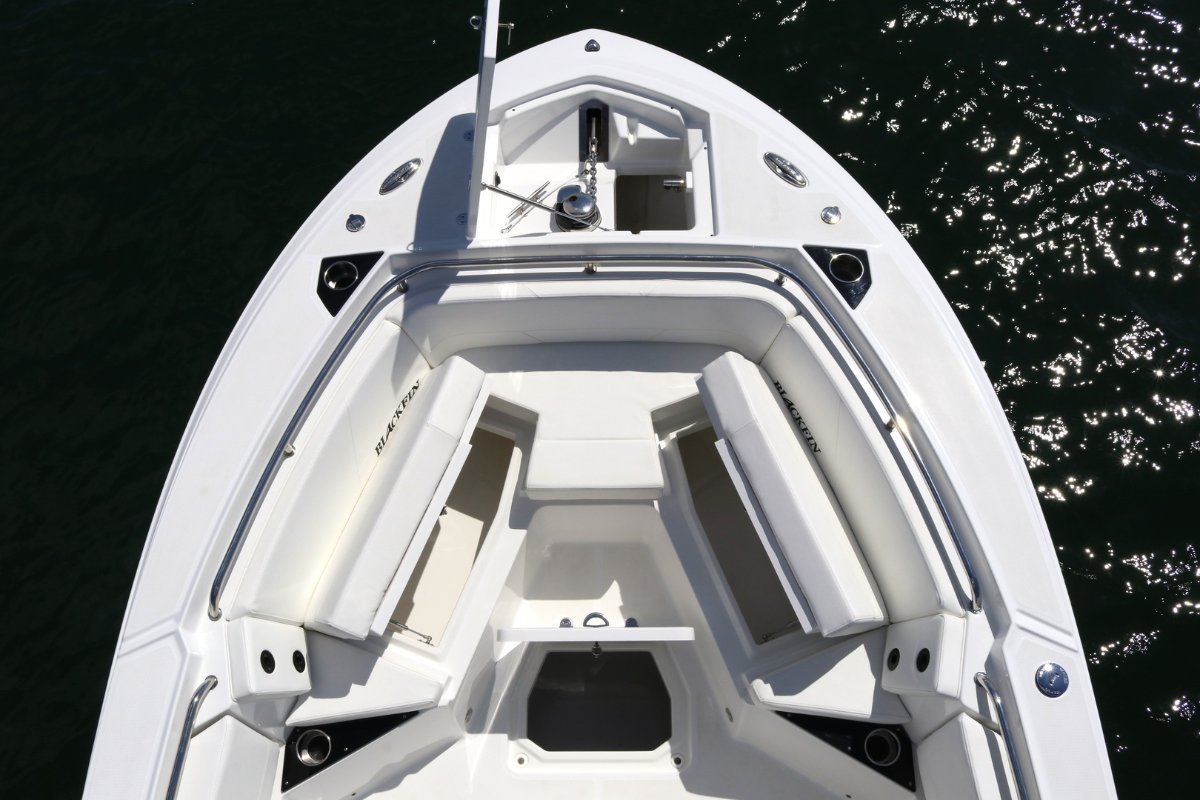 2019 Blackfin 242cc | Boat Research | BoatsOnline