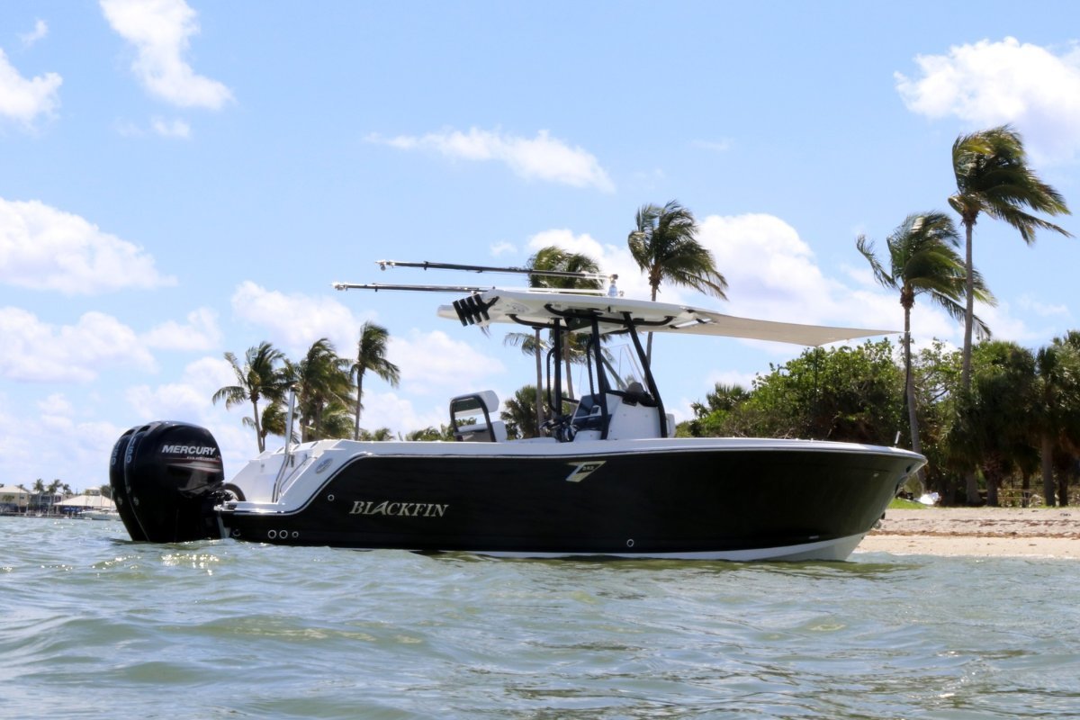 2019 Blackfin 242cc | Boat Research | BoatsOnline