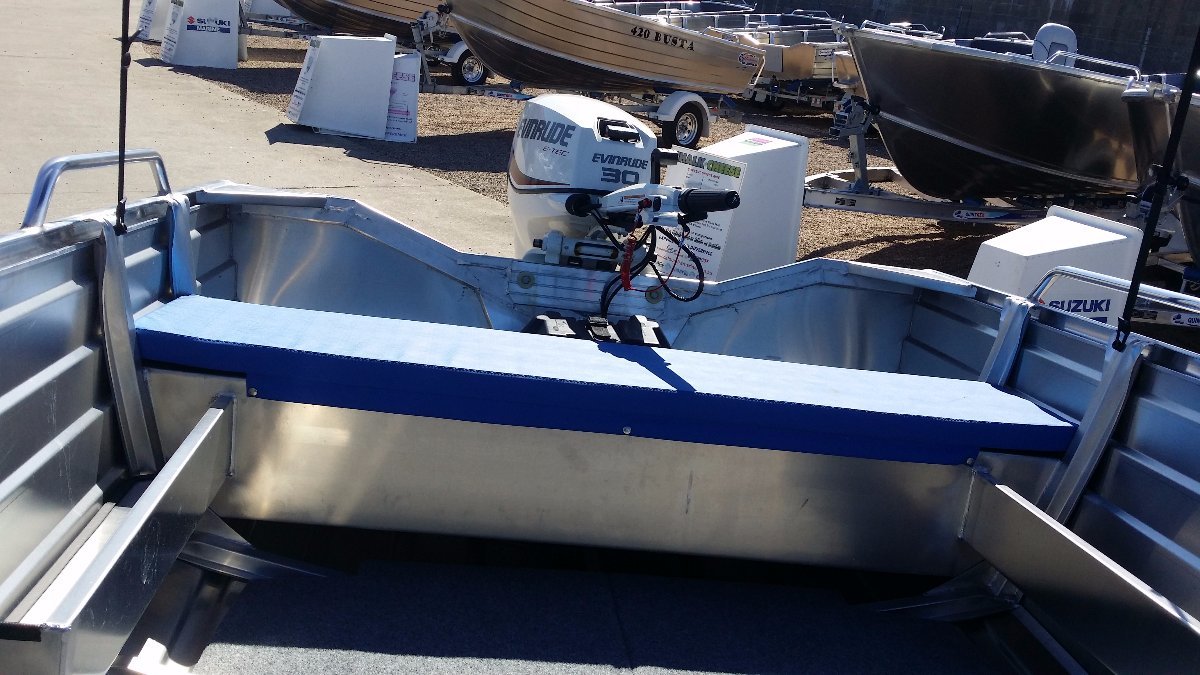 2019 Quintrex 420 Busta | Boat Research | Boats Online