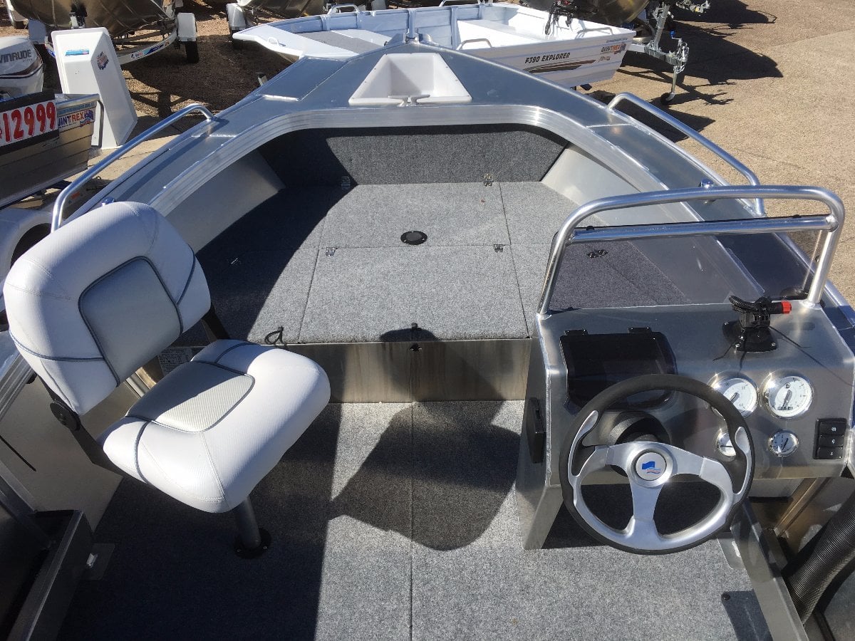 2018 Quintrex 460 Renegade Side Console | Boat Research | Yachthub