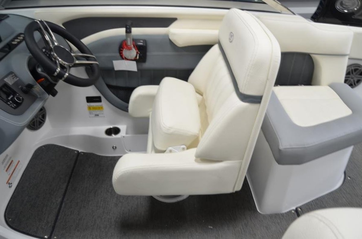 2019 Cobalt 23sc | Boat Research | Boats Online