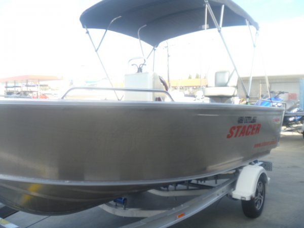 2015 Stacer 469 Outlaw Centre Console | Boat Research | Yachthub