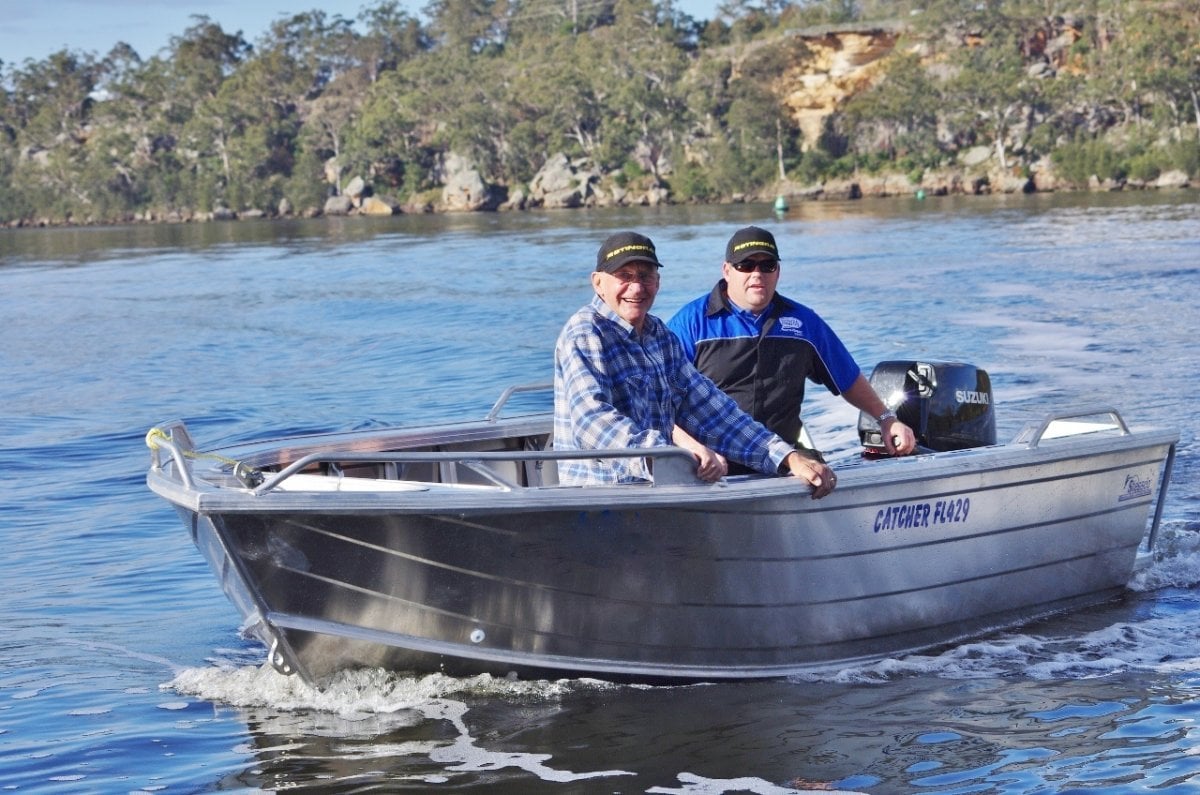 2015 Stessco Catcher Fl429 | Boat Research | Boats Online