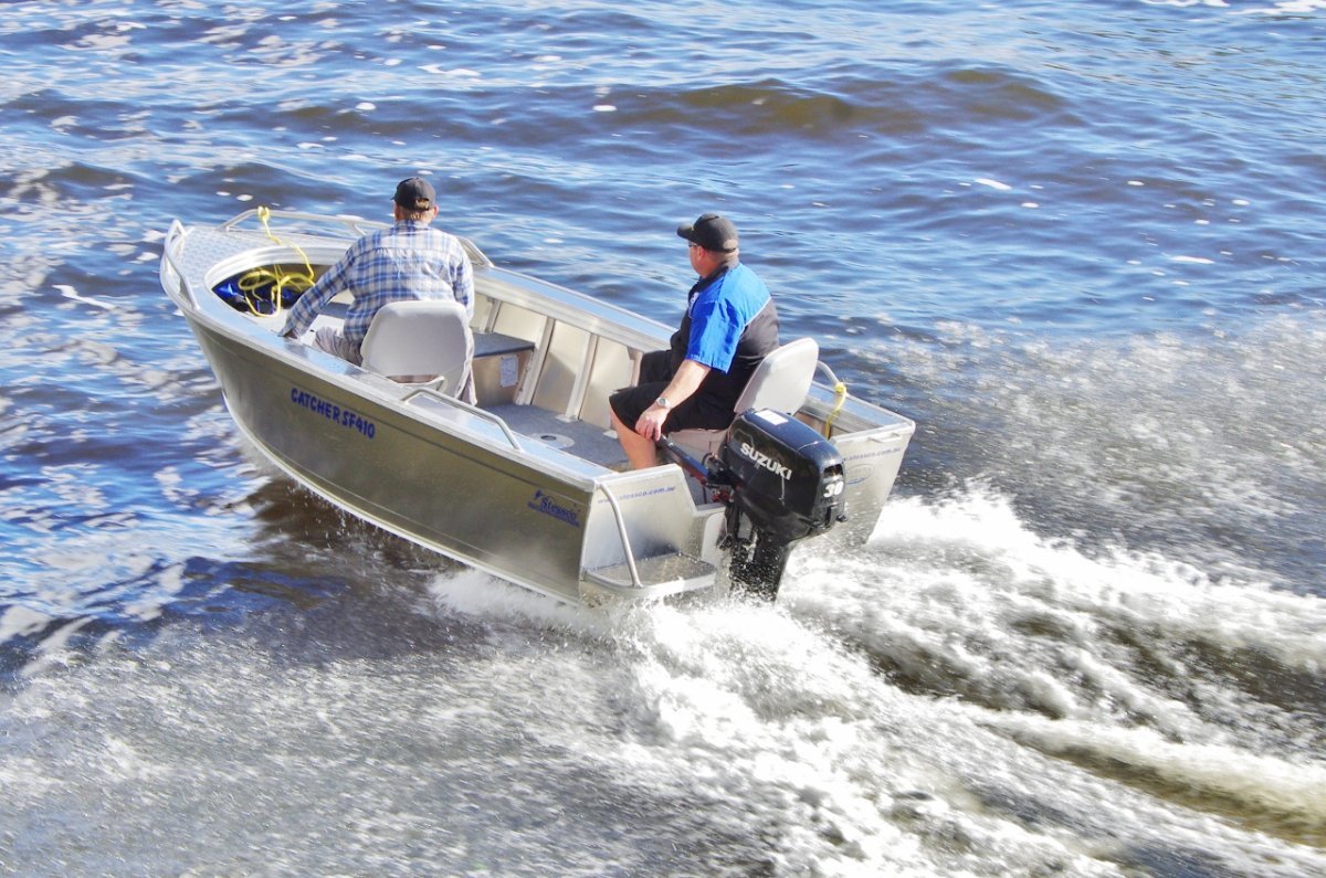 2015 Stessco Catcher Sf410 | Boat Research | Boats Online