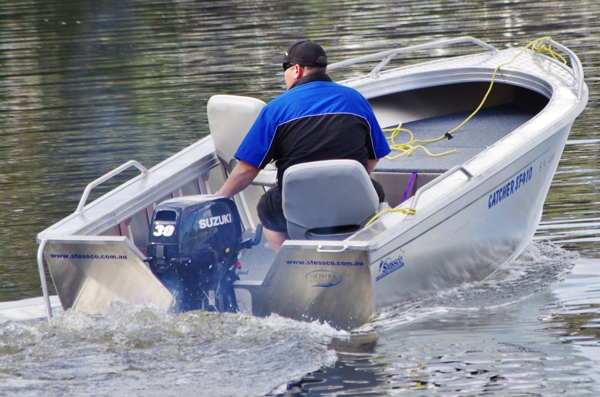 2015 Stessco Catcher Sf410 | Boat Research | BoatsOnline