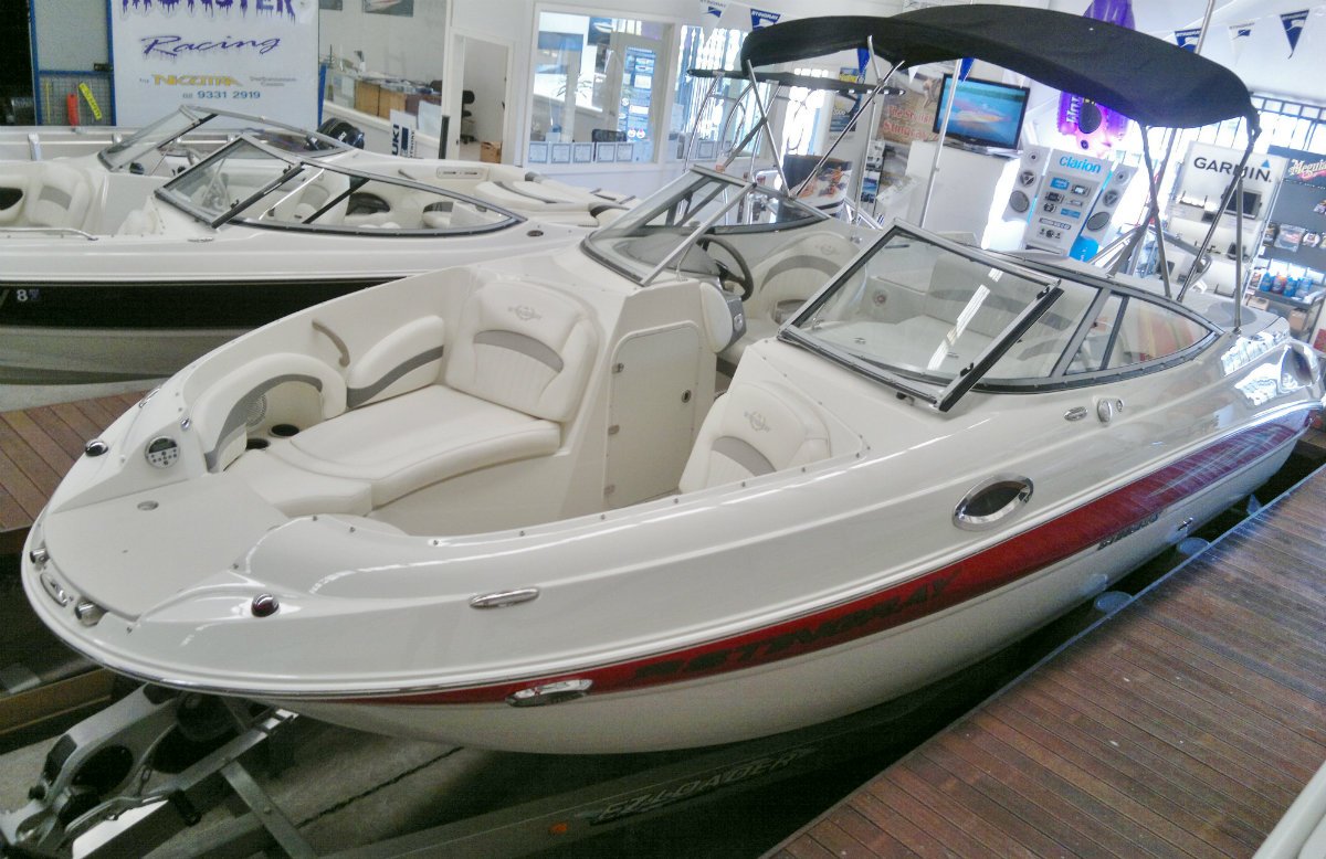2015 Stingray 215lr | Boat Research | BoatsOnline