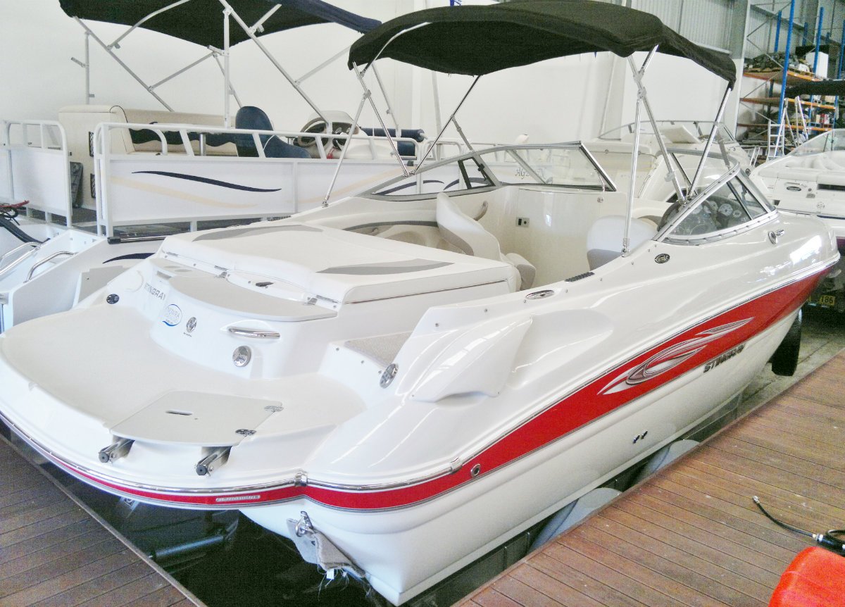 2015 Stingray 215lr | Boat Research | BoatsOnline